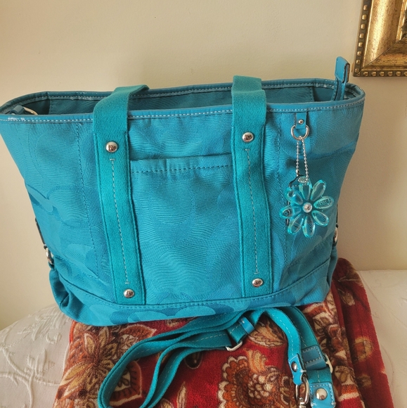 Coach | Bags | Coach Caribbean Ocean Blue Daisy Signature Cs Jacquard ...